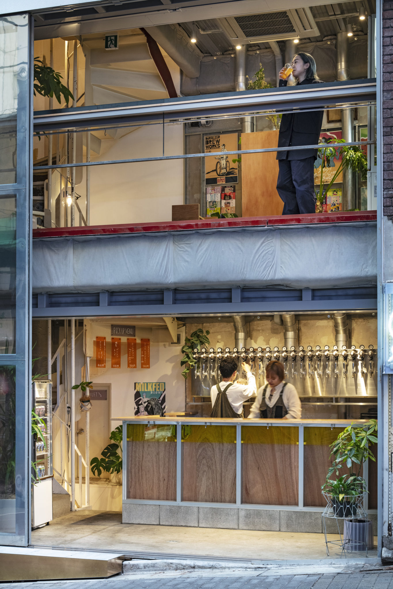 スタンドうみねこ SiB100 施工事例 Double Box